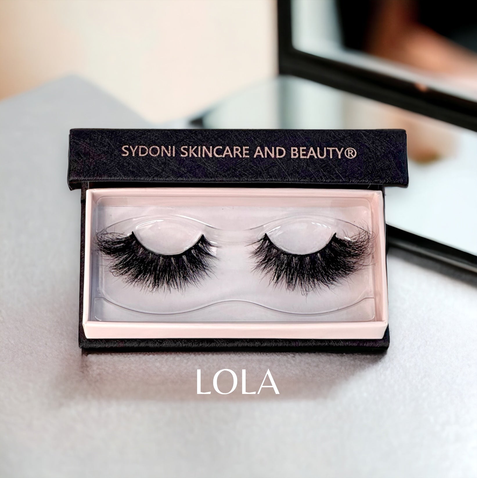 lola mink lashes